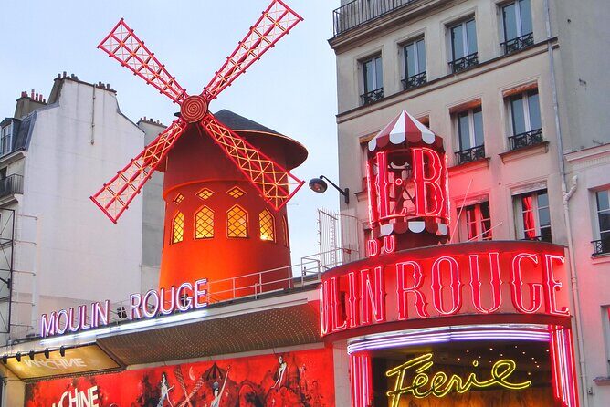 Paris (Montmartre) Scavenger Hunt and Sights Self-Guided Tour - Value for Money