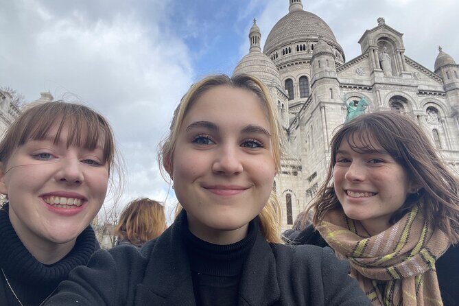 Paris (Montmartre) Scavenger Hunt and Sights Self-Guided Tour - Deep Dive into the Highlights