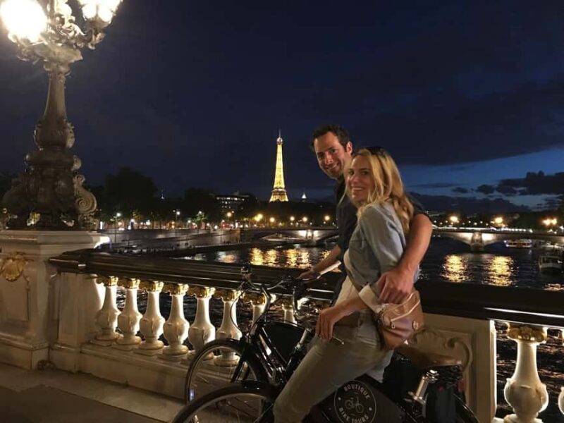 Paris: Night Small-Group Bike Tour & Boat Cruise - Key Points