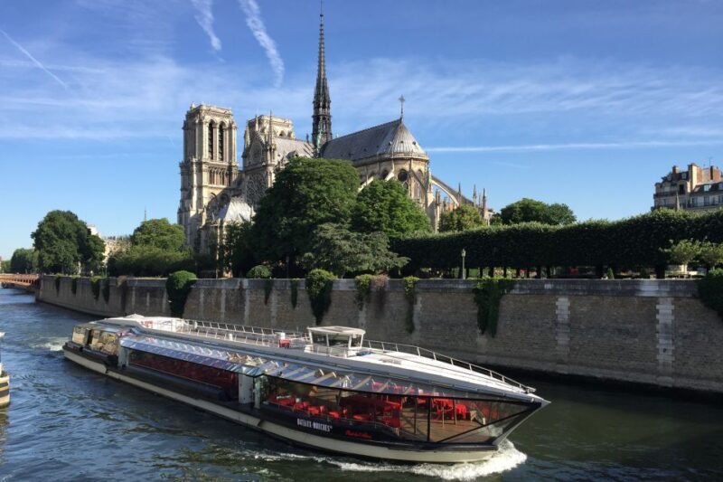 Paris : NYE Special Diner Cruise on the Seine River - FAQ: Practical Questions about the Seine River NYE Dinner Cruise