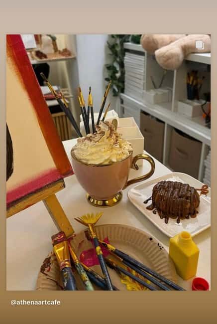 Paris : Painting experience in an art cafe - Key Points