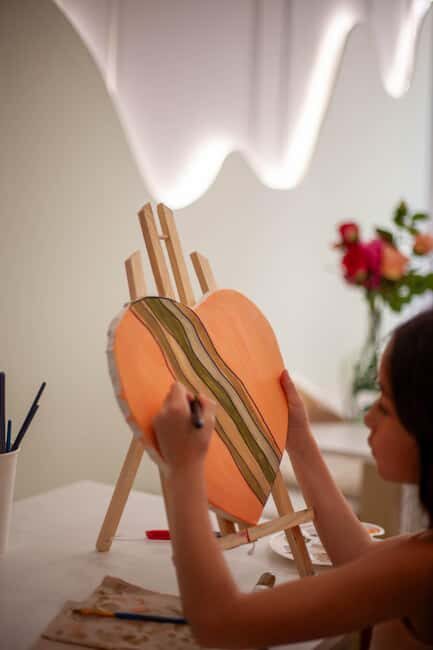 Paris : Painting experience in an art cafe - The Value of the Experience