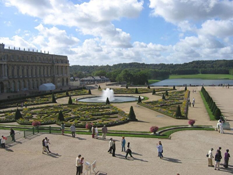 Paris: Palace of Versailles Ticket with Private Transfer - The Value of This Tour
