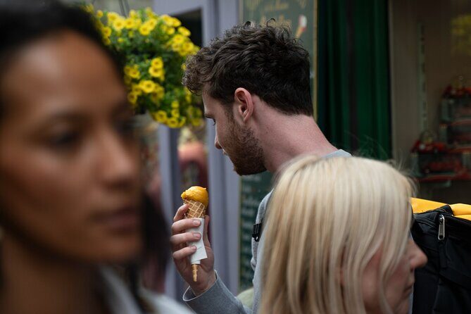 Paris: Pastries & Damnations - A Sweet Tour of the Old City - Authentic Experiences as Reported by Reviewers