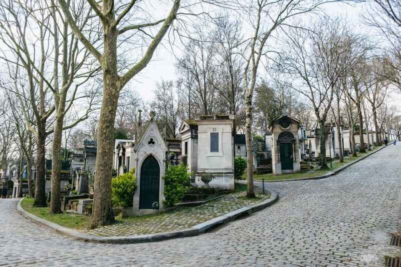 Paris: Pere Lachaise Cemetery Guided Tour - Detailed Breakdown of the Tour Experience