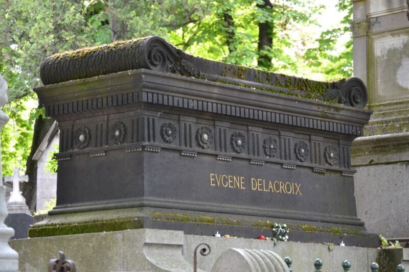 Paris: Pere Lachaise Cemetery Guided Tour - Exploring Père Lachaise: A Unique Parisian Landmark  