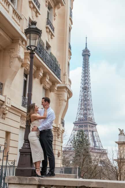 Paris photographer 1 hour near the Eiffel Tower or in Paris - The Real Value: Quality and Convenience