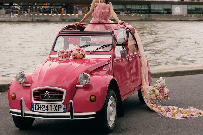 Paris Pink Tour by Night with Champagne - Transportation and Comfort