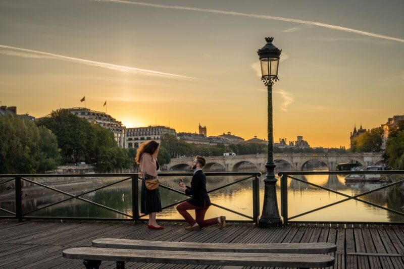 Paris: Premium Film Director Photoshoot & Natural Direction - Photo Delivery and Final Product