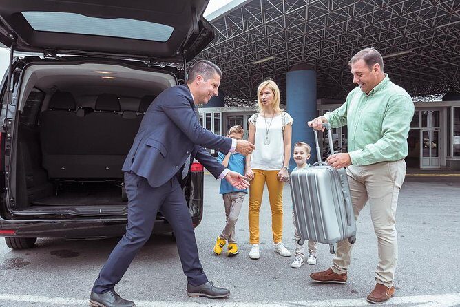 Paris Private Airport Transfer & City Sightseeing Tour - Key Points