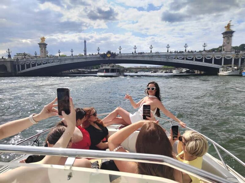 Paris: Private Boat Cruise on Seine River - The Sum Up: Is This Experience Worth It?