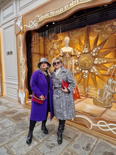 Paris: Private Fashion Tour (Chanel, Dior, Sex & the City) - The Sum Up