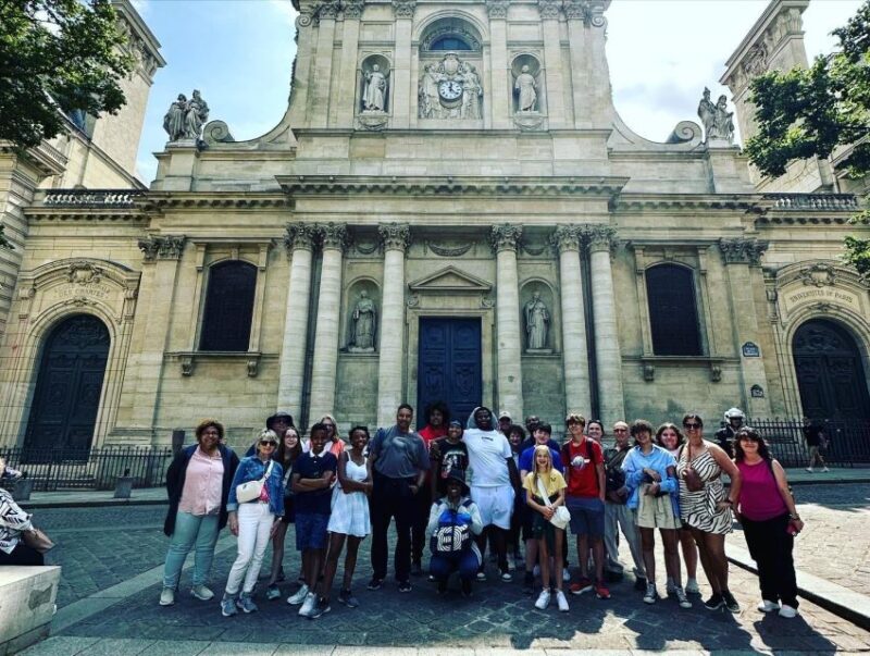 Paris: Private Half-Day Walking Tour with a Local Guide - Key Points
