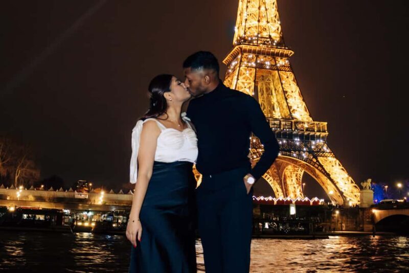 Paris: Private Photo Shoot in Two Locations - What You Receive