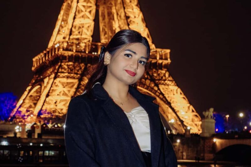 Paris: Private Photo Shoot in Two Locations - Who Would Love This?