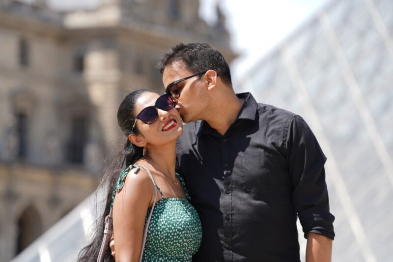 Paris: Private Photoshoot Outside the Louvre Museum - Practical Tips for Your Photoshoot