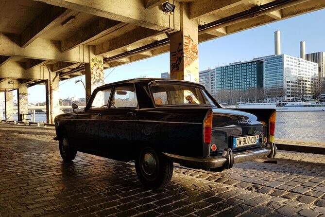 Paris Private Tour by Vintage Car with Wine Tasting - Practical Details & What to Expect