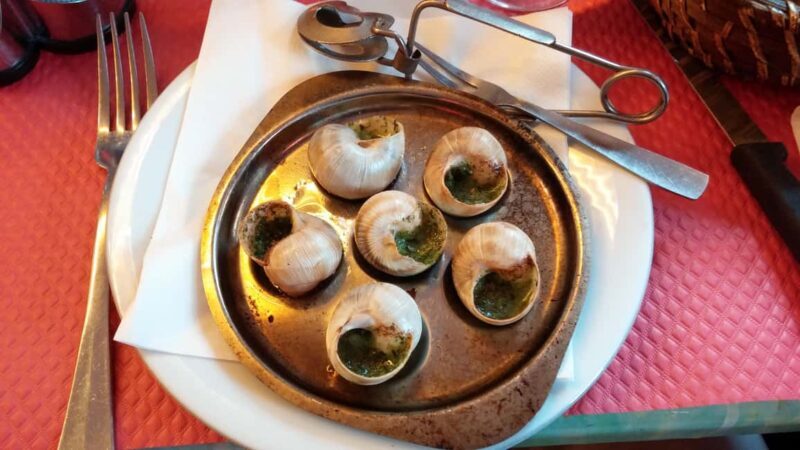 Paris: Private Tour with a Local Guide - The Experience of the Guides