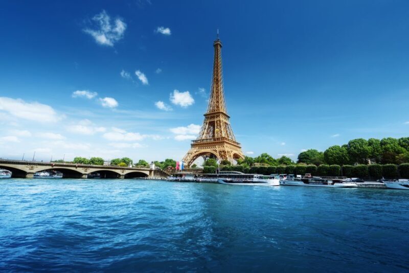Paris: Romantic Cruise with 3-course Dinner on Seine River - Final Thoughts