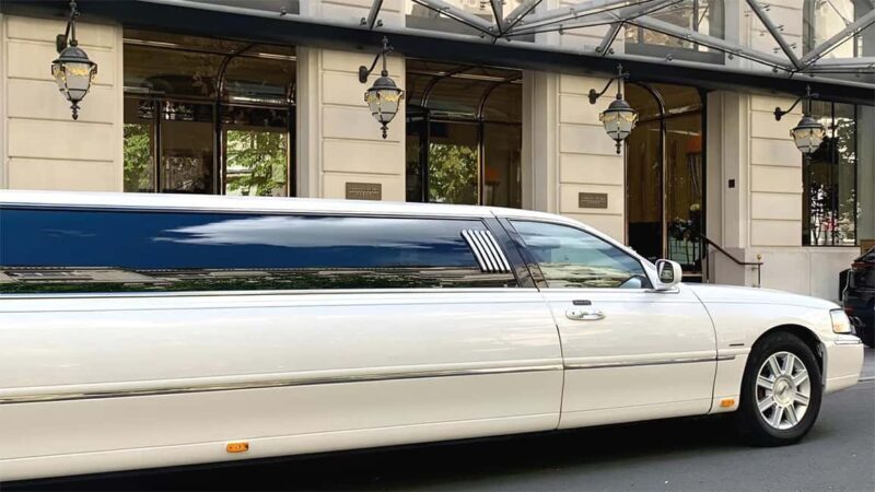 Paris: Romantic Limousine Tour - A Detailed Look at the Paris Romantic Limousine Tour