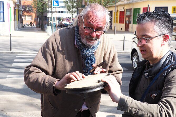 Paris: Saint Ouen Flea Market Guided Tour with Local Guide - FAQ