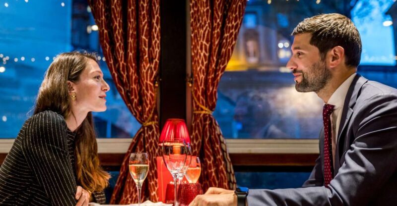 Paris: Seine River Cruise with 3-Course Dinner & Live Music - Key Points