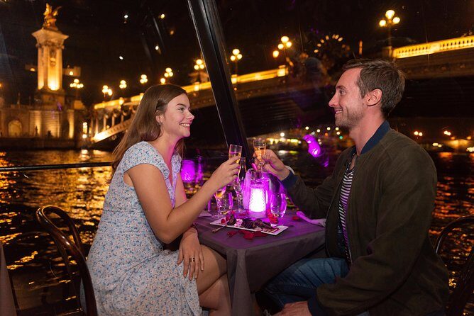 Paris Seine River Dinner Cruise with Champagne and Window Seating - Experience Flow and Group Size