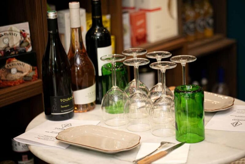 Paris: Tasting of 3 Wine and 3 Cheese - Key Points