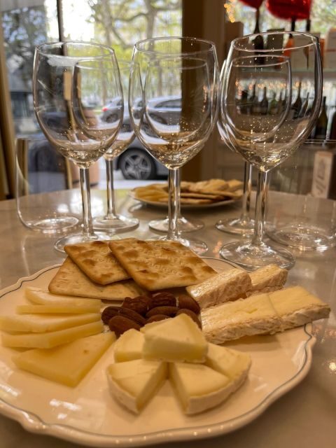 Paris: Tasting of 3 Wine and 3 Cheese - Who Will Love This Experience?