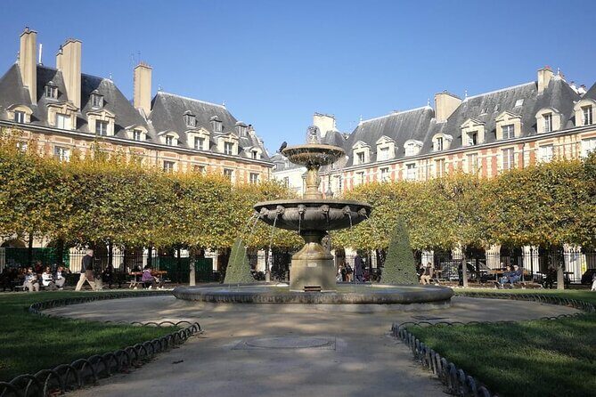 Paris Trendy Marais away from the crowds, Mansions and Fashion - The Itinerary: A Walk through Heritage and Hidden Corners