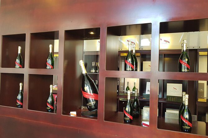 Paris Wine Day Tours exclusive Champagne tour incl. 3 visits - FAQs