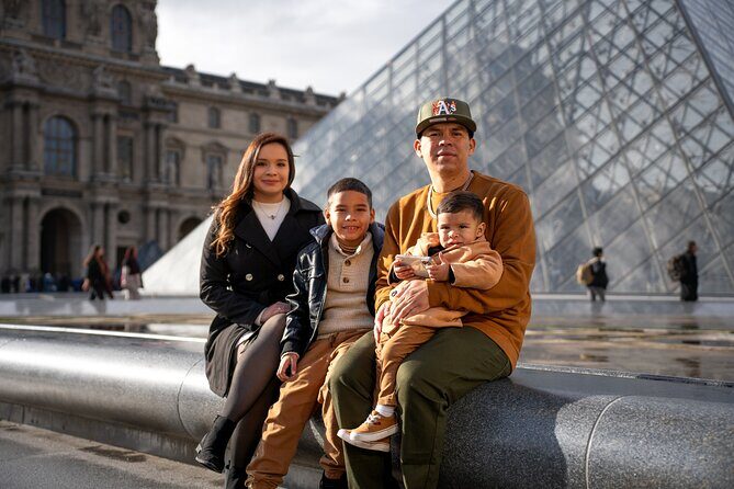 Paris: Your Own Private Photoshoot at Louvre Museum - Key Points