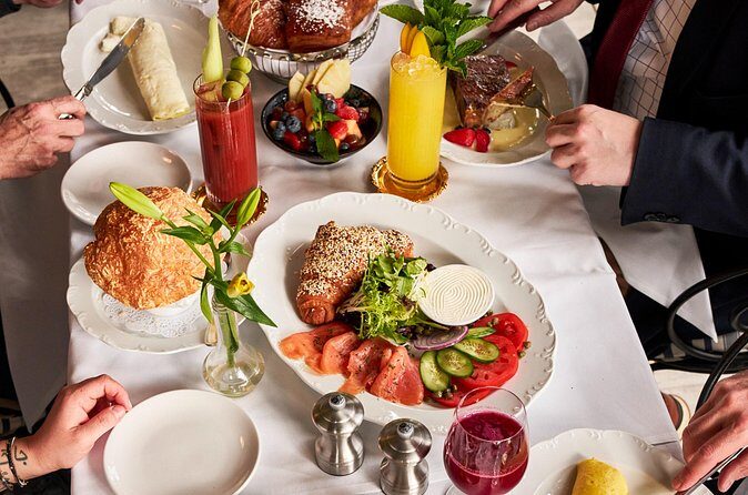 Parisian Dinner Steps from Central Park and Times Square - The Experience and Atmosphere