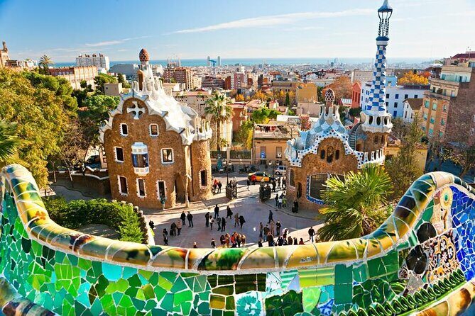 Park Güell and Sagrada Familia Private Tour - Key Points