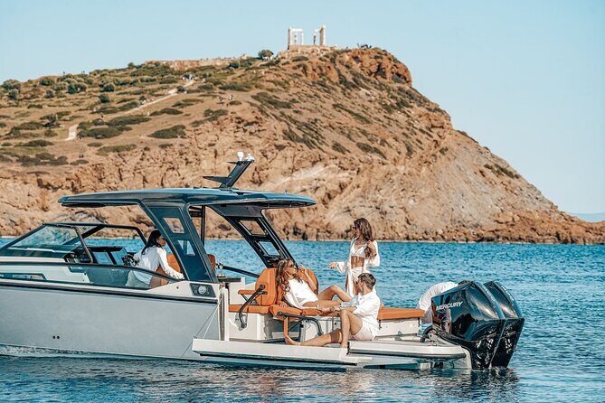 Paros-Antiparos Private Cruise on a Luxurious Saxdor 320 - Who Will Love This Tour?