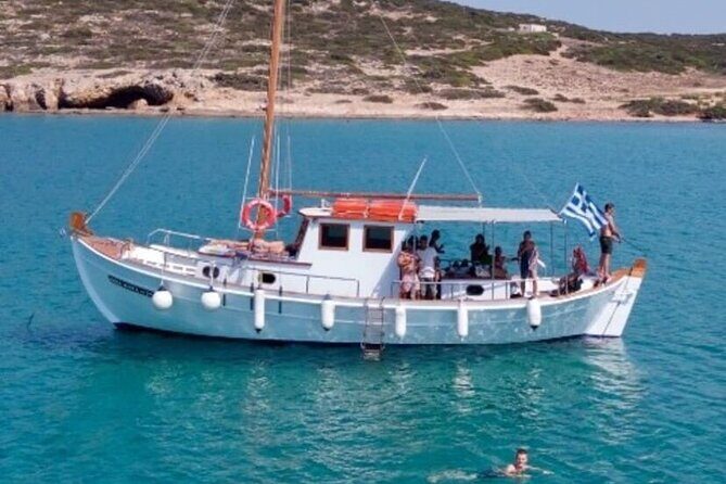 Paros Half Day Boat Tour from Naoussa port and Bay . - The Boat and Group Size
