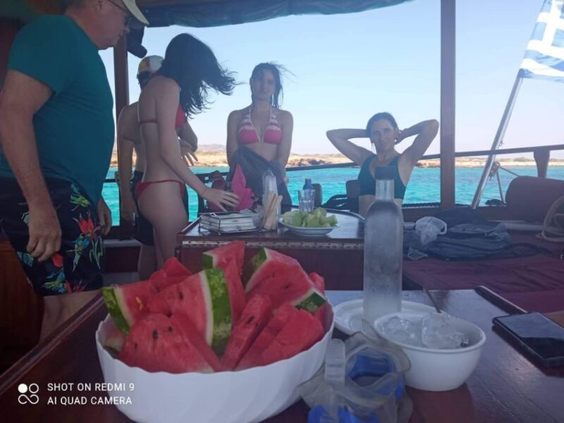 Paros: Traditional Gulet Shared or Private Island Cruise - Pricing and Value Assessment