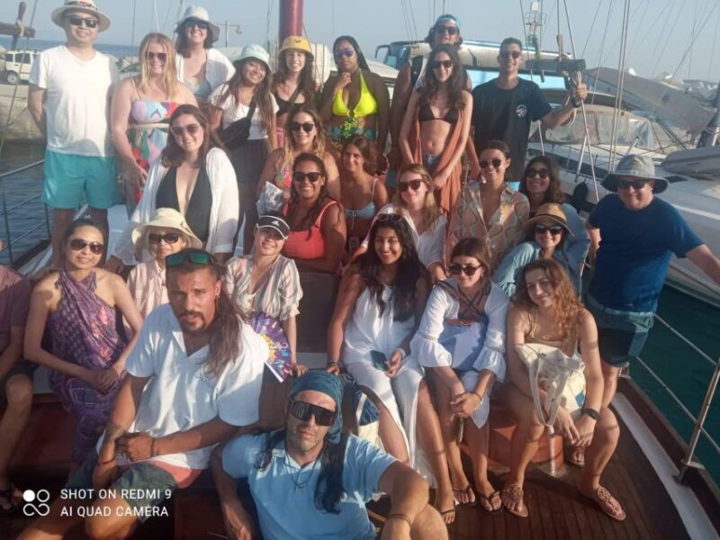 Paros: Traditional Gulet Shared or Private Island Cruise - FAQ