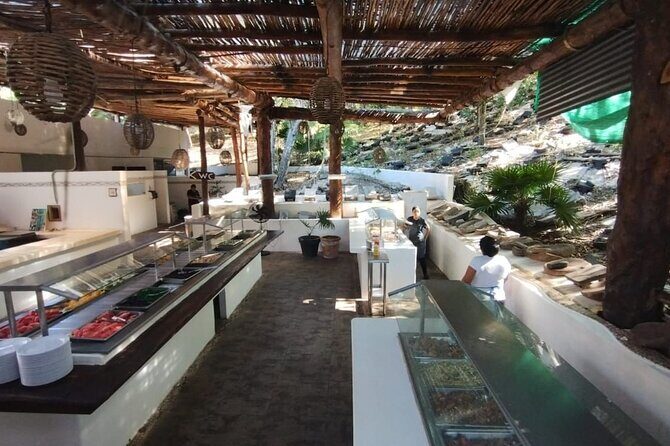 Party Catamaran to Isla Mujeres Luxury Beach Club - FAQ