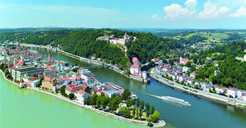 Passau: Floating City Highlights Tour on the Danube and Inn - Key Points