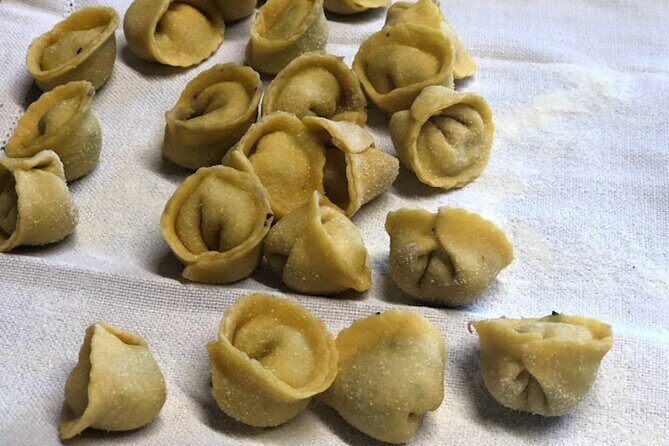 Pasta and Pizza cooking class in Cortona - Authenticity and Practicality: What Travelers Say