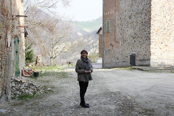 Pasta Class in Bologna in a 15th-Century Estate Home with Chiara - Who Will Love This Tour?