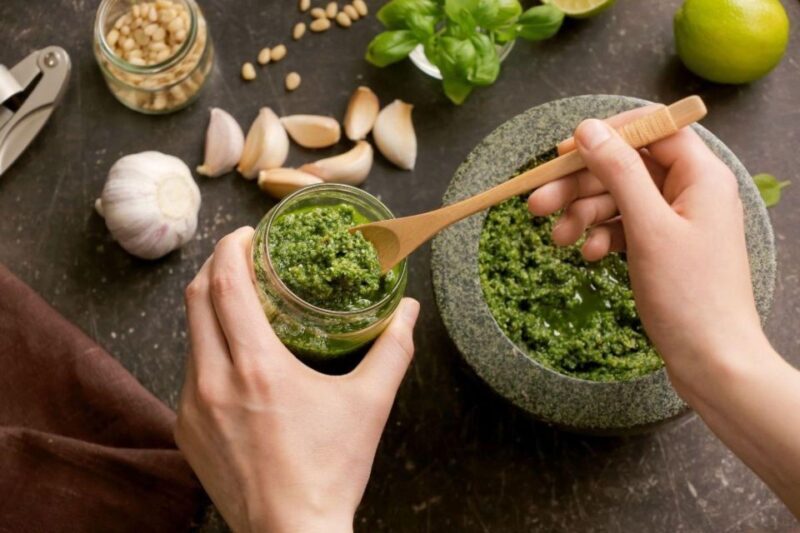 Pasta Cooking Class with Pesto Sauce Making in Rome Center - Key Points