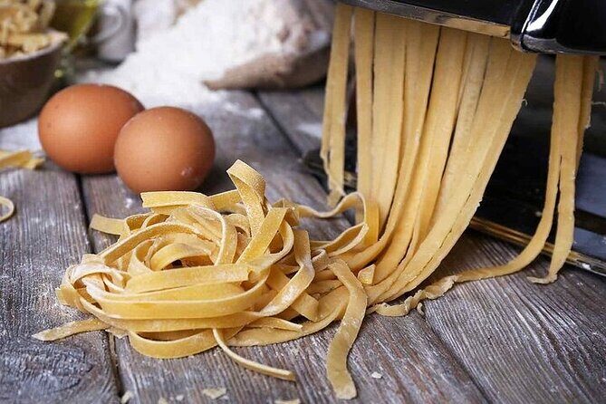 Pasta & Tiramisu Cooking Class + Italian Market Tour in Florence - Key Points