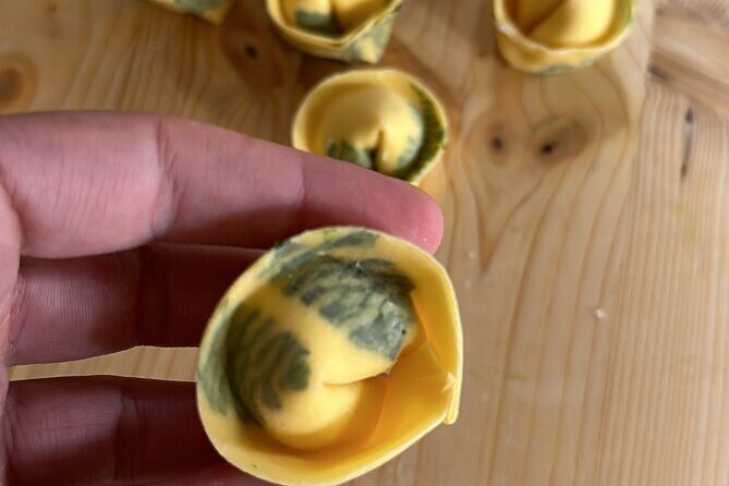 Pasta, Truffle and Wine: hands-on class in a medieval town - A Deep Dive into the Experience