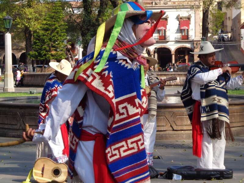 Patzcuaro - Janitzio Tour to watch the "butterfly nets" - Overview of the Tour Experience