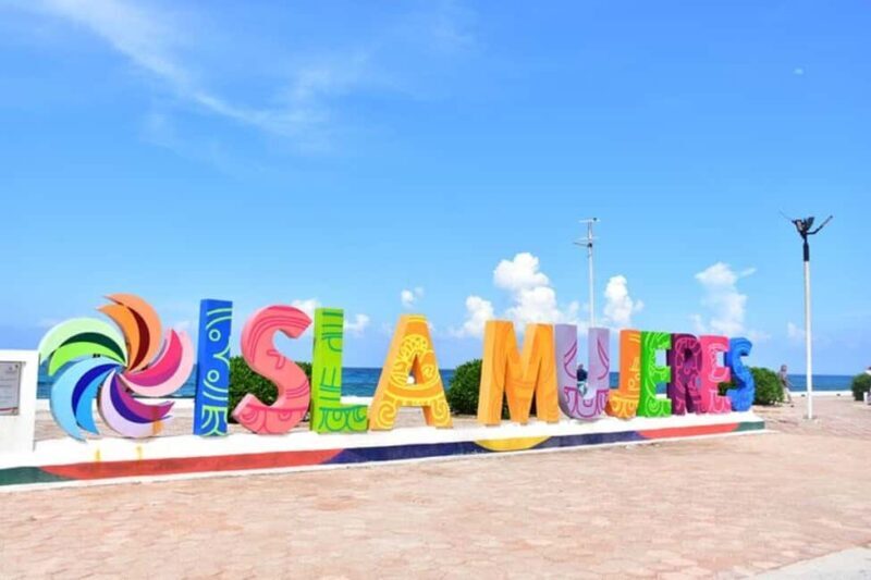 PDC: Isla Mujeres Catamaran Tour with Snorkeling - Key Points