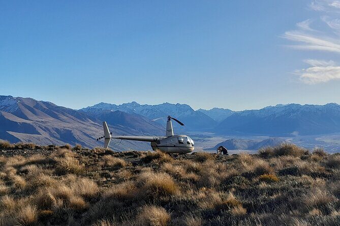 Peak Pursuit: Exploring Canterbury's Alpine Majesty by Helicopter - Discovering the Canterbury High Country by Helicopter