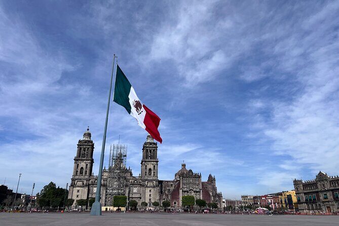 Pedestrian downtown private tour in Mexico city - An Introduction to Mexico Citys Historic Center
