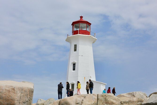 Peggy's Cove Day Trip from Halifax - A Well-Balanced Peek into Peggy’s Cove